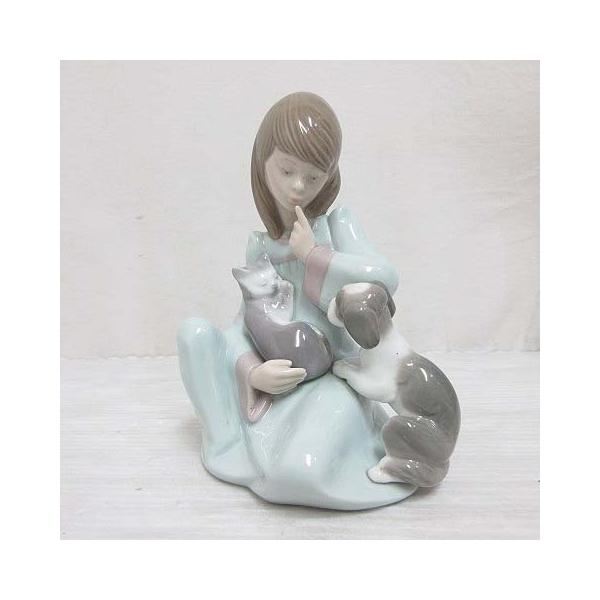 リヤドロ LLADRO No.5640 起こしちゃだめよ Cat Nap フィギュリン スペイン製 陶器 西洋陶磁器 人形 置物 猫 犬 少女 【実寸サイズ】高さ約13.5cm　【状態】使用感が少なく、かなり状態の良い商品です。 ※あくまで...