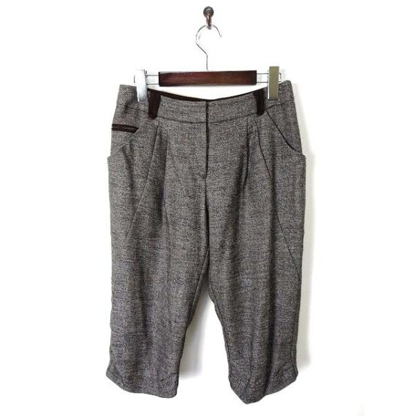 ベネトン STILE BENETTON パンツ クロップド ウール タック M ブラウン 茶 レディース【ブランド】ベネトン STILE BENETTON【表記サイズ】M【実寸サイズ】ウエスト：72cm　もも幅：30cm　裾幅：16cm　股...