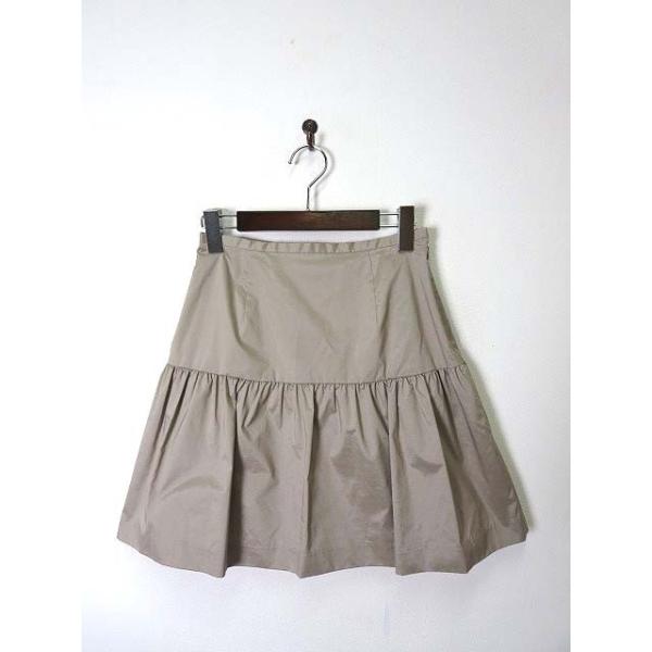 マトリーチェ バイ ヴォイスメール matrice by VOICEMAIL スカート フレア 切替 光沢 膝丈 S グレージュ レディース【ブランド】マトリーチェ バイ ヴォイスメール matrice by VOICEMAIL【表記サイズ...