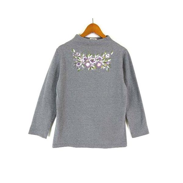 Lake moraine レイクモレーン カットソー ラメ 花柄 ハイネック コットン ストレッチ プルオーバー 長袖 M-L グレー マルチカラー【表記サイズ】M-L【実寸サイズ】肩幅：38cm　身幅：45cm　着丈：60cm　袖丈：51...