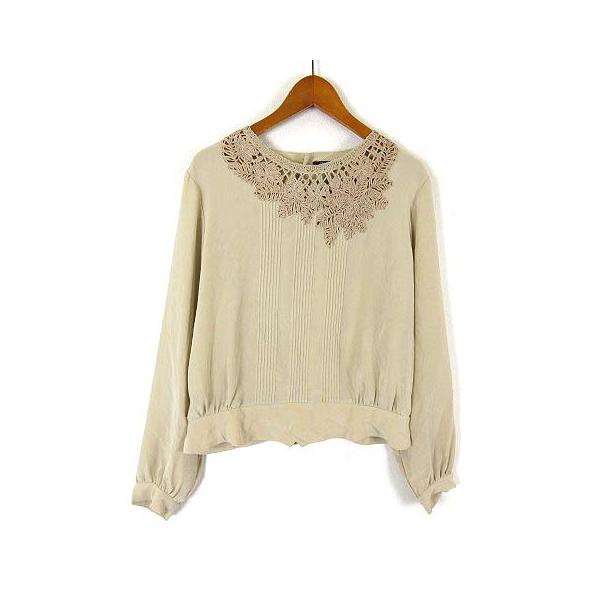 アデンダ Addenda ブラウス 花柄 刺繍 レース ピンタック バックボタン 落ち感 とろみ 長袖 M ベージュ レディース【表記サイズ】表記なし※M位のサイズ感になります。(実寸サイズのご確認をお願い致します。)【実寸サイズ】肩幅：4...