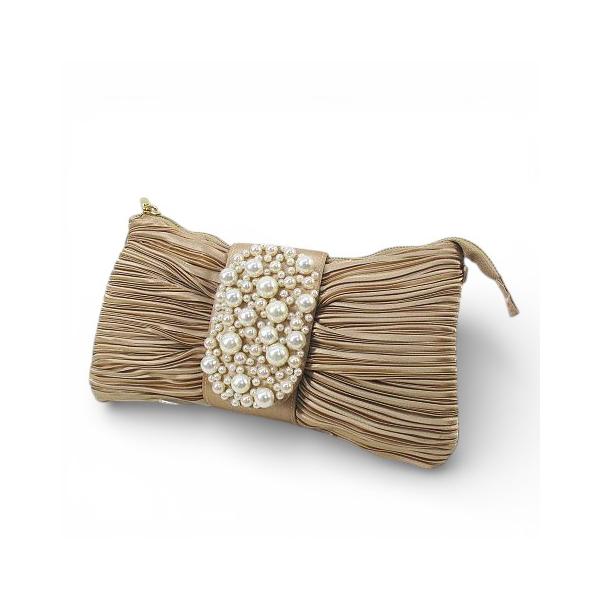 ANTI FORME DESIGN アンチフォルムデザイン パーティーバッグ リボンフォルム プリーツ パール ベージュ レディース【実寸サイズ】ヨコ：25cm　タテ：14cm　マチ：1cm　　【素材】アセテート　プラスチックパール【色】ベ...