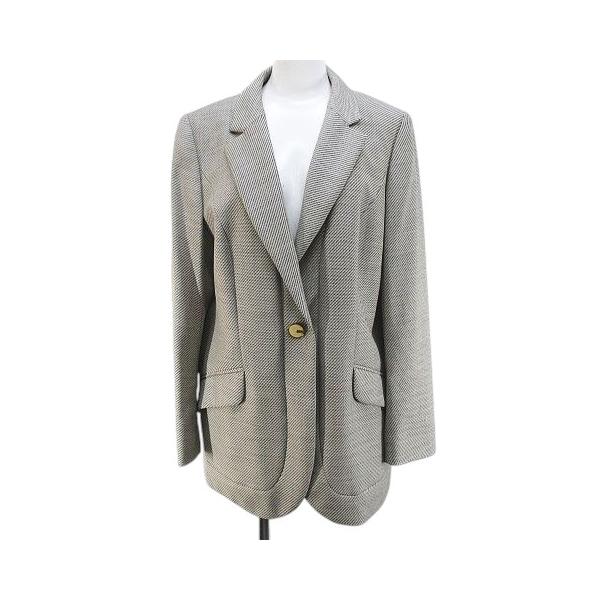 エスカーダ ESCADA ストライプ柄 テーラード ジャケット 40 灰系 グレー 裏地 ボタン 毛 ウール レディース【ブランド】エスカーダ ESCADA【表記サイズ】40【実寸サイズ】肩幅：42cm　身幅：52cm　袖丈：60cm　着丈...