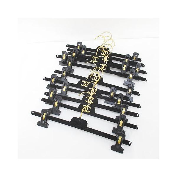 シャネル CHANEL ハンガー11本セット パンツハンガー CCマーク ココマーク 黒系 ブラック その他【ブランド】シャネル CHANEL【実寸サイズ】幅 36cm　【色】黒系（画像参照）【状態】2本 クリップ部分割れ、1本 ロゴ金具取...