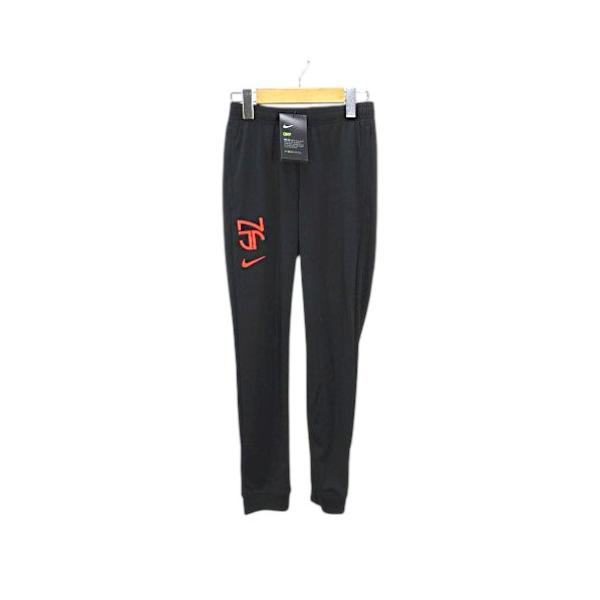 未使用品 ナイキ NIKE ジャージ ジョガーパンツ 150 M 黒系 ブラック ネイマール プリント ドライフィット キッズ【ブランド】ナイキ NIKE【表記サイズ】150（M）【実寸サイズ】ウエスト：60cm　もも幅：20cm　裾幅：1...