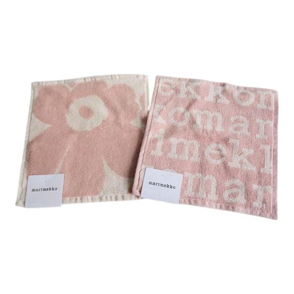 未使用品 マリメッコ marimekko ハンドタオル 2枚セット ピンク系  レディース【ブランド】マリメッコ marimekko【実寸サイズ】ヨコ：26.5cm　　【素材】コットン【色】ピンク系（画像参照）【状態】未使用品です。この機会...
