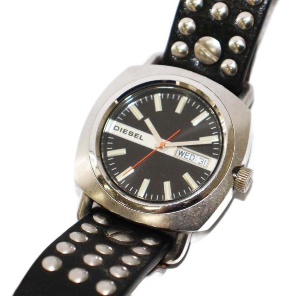 ディーゼル DIESEL 腕時計 クオーツ デイデイトブラック文字盤 シルバーカラー 黒 DZ-2125 /KH ●D メンズ【ブランド】ディーゼル DIESEL【実寸サイズ】バンド幅：2cm　腕周り：最大21cm　ケース・タテ：40mm　...