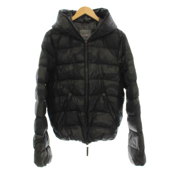 デュベティカ DUVETICA ハイドロゲン HYDROGEN ダウンジャケット カモフラ フーディ 50 黒 /KH メンズ【ブランド】デュベティカ DUVETICA【表記サイズ】50【実寸サイズ】肩幅：45cm　身幅：52cm　着丈：6...