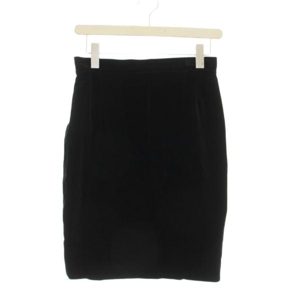 フェンディ FENDI タイトスカート ミニ ベロア 42 黒 /YM ■MA レディース【ブランド】フェンディ FENDI【表記サイズ】42【実寸サイズ】ウエスト：68cm　ヒップ：82cm　スカート丈：53cm　　【素材】表地 綿、アク...
