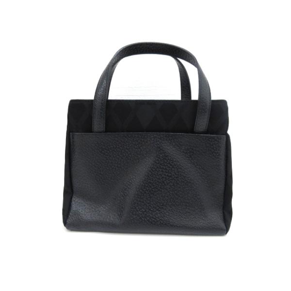 ジバンシィ GIVENCHY ミニハンドバッグ ブラック ナイロン×レザー ダイヤ柄 ロゴ柄 黒 かばん ☆AA★ 【ブランド】ジバンシィ GIVENCHY【実寸サイズ】持ち手の長さ：25cm　ヨコ：21cm　タテ：17cm　マチ：7.5c...