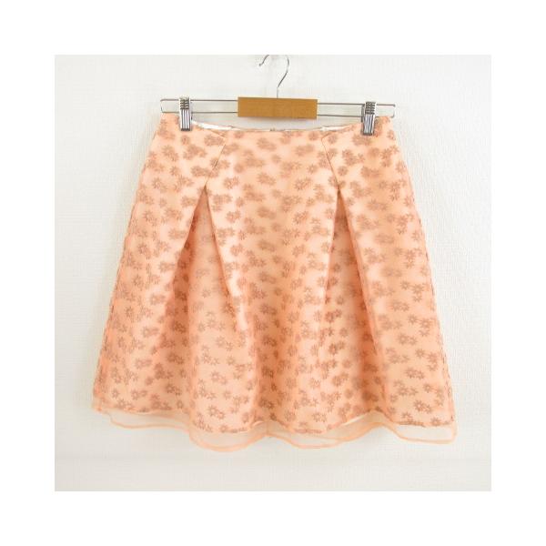 ヴゼット VOUS ETES スカート ミニ フレア 刺繍 総柄 オレンジ 38 *T46 レディース【表記サイズ】38日本サイズM相当【実寸サイズ】ウエスト：68cm　ヒップ：98cm　スカート丈：49cm　　【素材】表地 　グランド ポ...