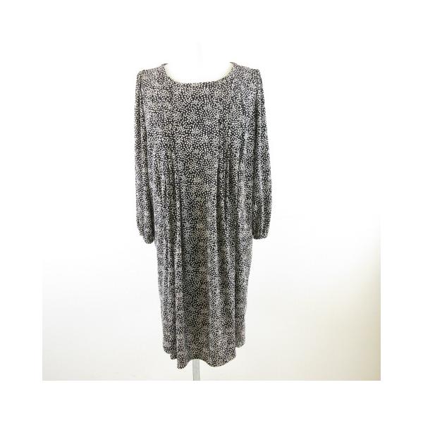 エル ELLE マタニティ ワンピース 長袖 ひざ丈 総柄 黒 白 M L *A232 レディース【ブランド】エル ELLE【表記サイズ】M〜L【実寸サイズ】肩幅：37cm　身幅：50cm　袖丈：49cm　総丈：86cm　　【素材】本体部分...