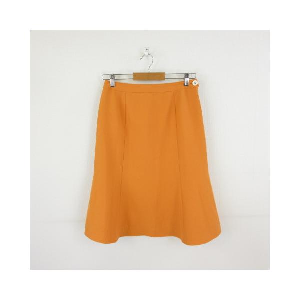 SKY SCRAPER スカート ひざ丈 フレア オレンジ 42 *T142 レディース【表記サイズ】42日本サイズL-XL相当【実寸サイズ】ウエスト：70cm　ヒップ：96cm　スカート丈：64cm　　【素材】表地 ポリエステル100%　...