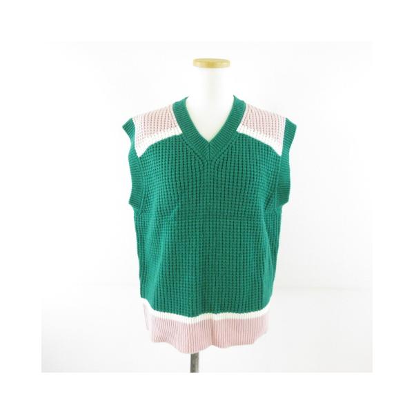 ユニクロ UNIQLO MARNI ニットベスト Vネック 緑 XL *T792 レディース【ブランド】ユニクロ UNIQLO【表記サイズ】XL【実寸サイズ】身幅：49cm　着丈：59cm　　【素材】アクリル40% ポリエステル30% ナイ...