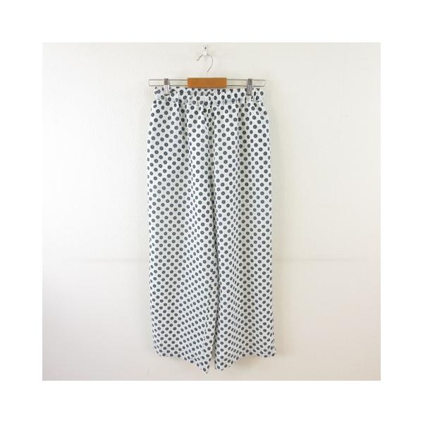 Rien ロングパンツ 総柄 白 M *T7 レディース【表記サイズ】M【実寸サイズ】ウエスト：64〜cm　もも幅：31cm　裾幅：27.5cm　股上：31cm　股下：65cm　　【素材】表地 ポリエステル100%　裏地 ポリエステル100...