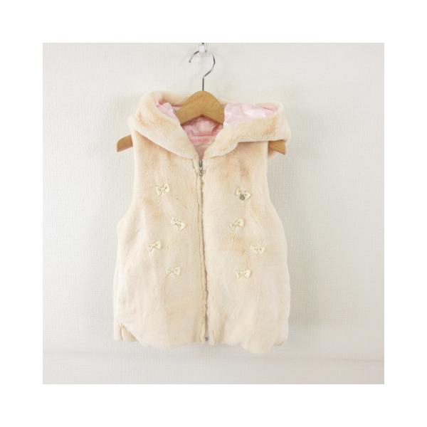 メゾピアノ mezzo piano ベスト フェイクファー リボン ジップアップ ベージュ L *T844 キッズ【ブランド】メゾピアノ mezzo piano【表記サイズ】L130cm-140cm【実寸サイズ】身幅：38cm　着丈：45c...