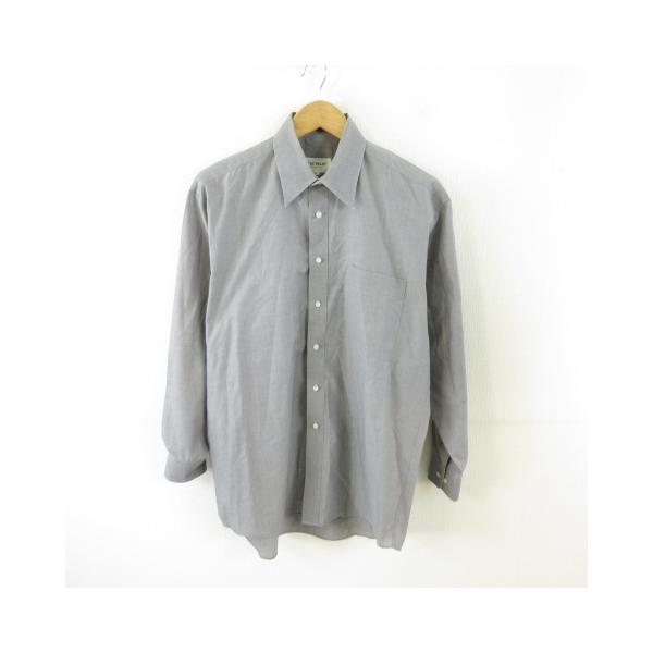 PLAY BEARY ワイシャツ 長袖 グレー L *T132 メンズ【表記サイズ】L【実寸サイズ】肩幅：50cm　身幅：46.5cm　着丈：80cm　袖丈：57cm　　【素材】表記がないため不明です。【色】グレー【状態】この商品には下記の...