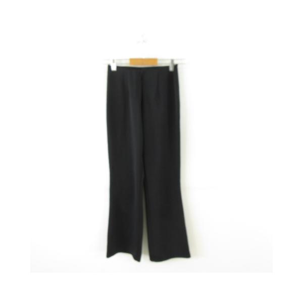 Moin ロングパンツ ストレッチ 黒 *A750 レディース【表記サイズ】サイズ表記はございません【実寸サイズ】ウエスト：60cm　もも幅：25cm　裾幅：23cm　股上：25cm　股下：70cm　　【素材】表記はございません【色】黒【仕...