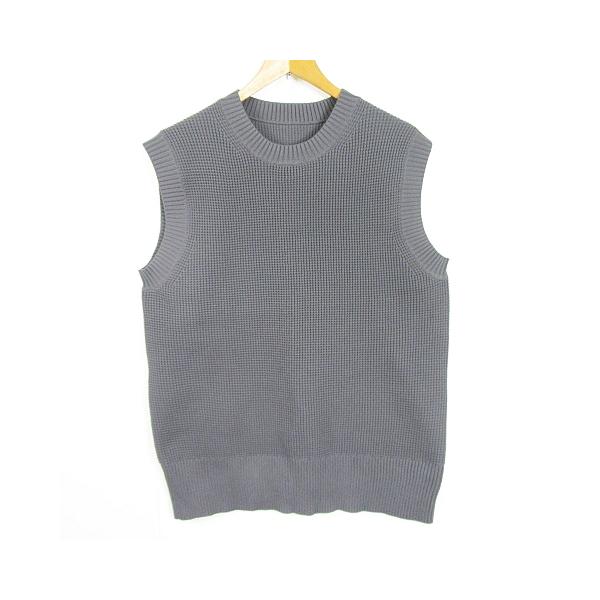 無印良品 良品計画 MUJI 畦編み ニット ベスト S-M グレー kz11762 レディース【ブランド】無印良品 良品計画【表記サイズ】S-M【実寸サイズ】肩幅：44cm　身幅：51cm　着丈：68cm　　【素材】ポリエステル100%【...