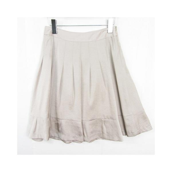 ビアッジョブルー Viaggio Blu フレア スカート 膝丈 2 ライトベージュ kz13926 レディース【ブランド】ビアッジョブルー Viaggio Blu【表記サイズ】2(M程度)【実寸サイズ】ウエスト：66cm　スカート丈：54...