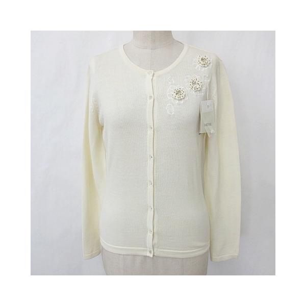 未使用品 ミシェリーヌ MICHELINE ニット カーディガン 長袖 丸首 刺繍 花モチーフ アイボリー SP レディース【表記サイズ】SP（バスト72〜80 身長146〜154）【実寸サイズ】肩幅：36cm　身幅：44cm　袖丈：56c...