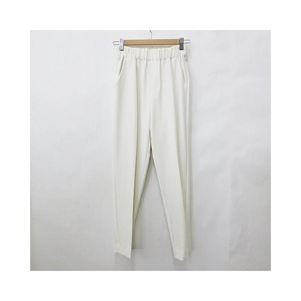 未使用品 プライオリティ PRIORITY パンツ テーパードパンツ ロング 総ゴム 総裏 白 オフホワイト アイボリー 36 レディース【表記サイズ】36（Sサイズ程度）【実寸サイズ】ウエスト：62〜90cm　もも幅：30cm　裾幅：16...