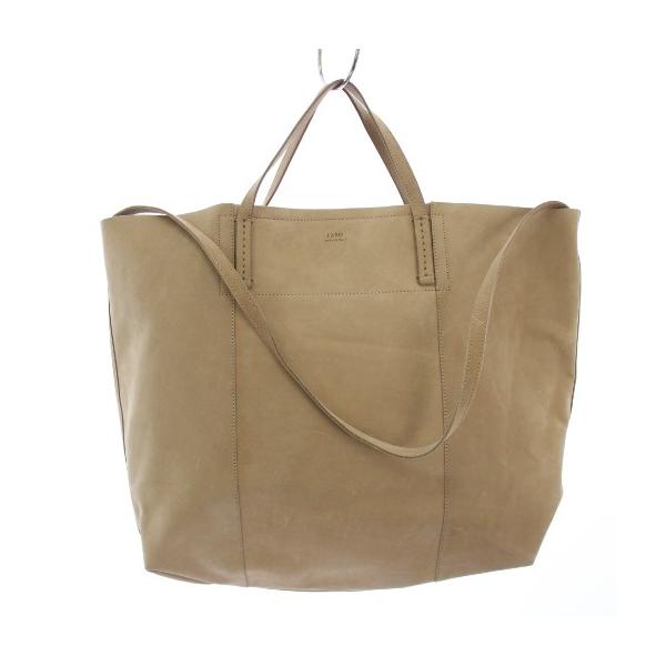 ファーロ FARO ヌバックレザー2WAYショルダートートバッグ ベージュ /TK レディース【ブランド】ファーロ FARO【実寸サイズ】持ち手の長さ：34cm　ヨコ：38-51cm　タテ：37cm　マチ：14cm　ショルダーの長さ：74c...