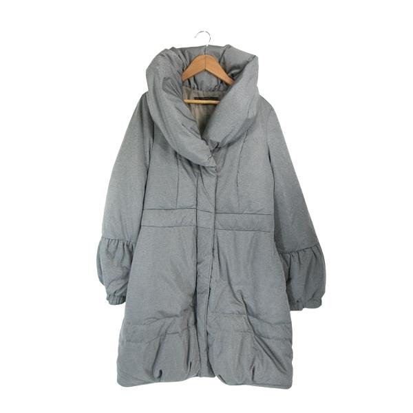 イーブス YEVS ダウン コート ロング ジップアップ 無地 スナップボタン サイズM グレー QQQ　 レディース【ブランド】イーブス YEVS【表記サイズ】M【実寸サイズ】肩幅：40cm　身幅：48cm　袖丈：65cm　着丈：90cm...