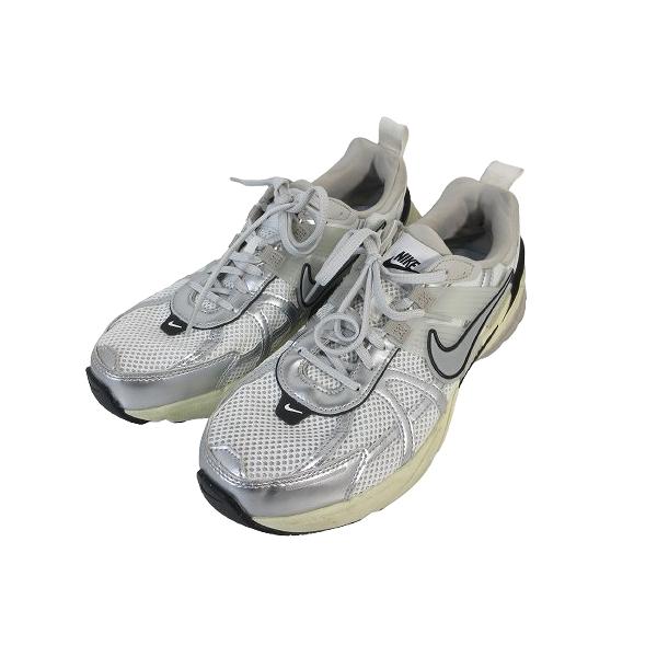 ナイキ NIKE HJ4497-100 V2K RUN ラン スニーカー シューズ ローカット メッシュ地 ロゴ ワンポイント ホワイト 27cm QQQ メンズ【ブランド】ナイキ NIKE【表記サイズ】US/9UK/8cm/27BR/40...