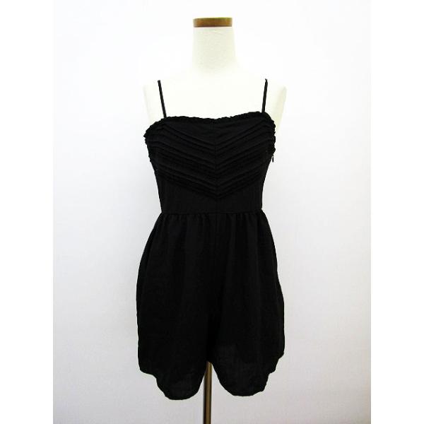 リッチ rich オールインワン キャミ ショート フリル レース S 黒 ブラック レディース【ブランド】リッチ rich【表記サイズ】S【実寸サイズ】身幅：36cm　着丈：57cm　　【素材】表地 ポリエステル100%　レース 裏地 綿...