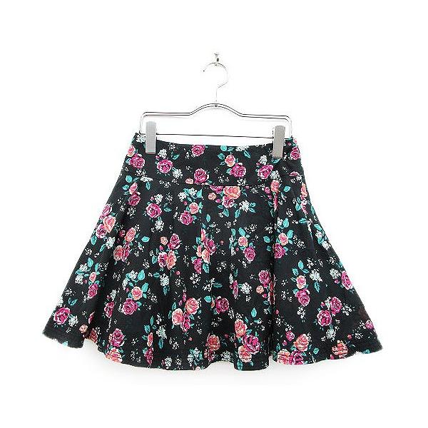 カリアング KariAng スカート フレア ミニ 花柄 S 黒 ブラック レディース【ブランド】カリアング KariAng【表記サイズ】S【実寸サイズ】ウエスト：66cm　ヒップ：104cm　スカート丈：42cm　　【素材】表地　ポリエス...
