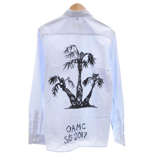 オーエーエムシー OAMC カフスシャツ 長袖 ストライプ柄 バックプリント S ライトブルー /JS ■GY42 メンズ【ブランド】オーエーエムシー OAMC【表記サイズ】S【実寸サイズ】肩幅：約45cm　身幅：約53cm　袖丈：約69c...