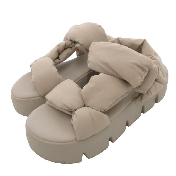 スティーブマデン STEVE MADDEN BONKERS パフィーサンダル 23.5cm グレージュ 厚底 プラットフォーム /UO レディース【ブランド】スティーブマデン STEVE MADDEN【表記サイズ】23.5cm【実寸サイズ】...