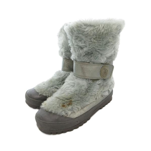 ディーゼル DIESEL ショートブーツ フェイクファー ベルト グレー /AE キッズ【ブランド】ディーゼル DIESEL【表記サイズ】サイズ表記なし（実寸サイズを参考にご検討ください。）【実寸サイズ】筒周り：34cm　筒高：19cm　ヒ...