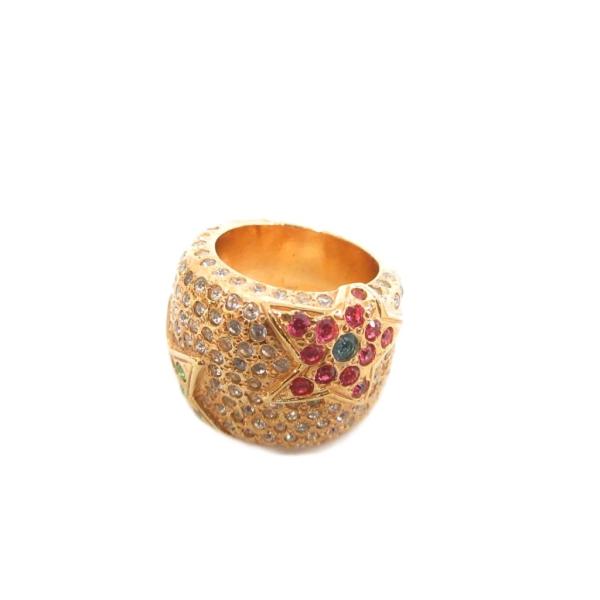 ジャンニヴェルサーチ ヴェルサーチェ GIANNI VERSACE イタリア製 指輪 リング パヴェ ゴールドカラー ラインストーン装飾【ブランド】ジャンニヴェルサーチ ヴェルサーチェ GIANNI VERSACE【表記サイズ】サイズ表記な...