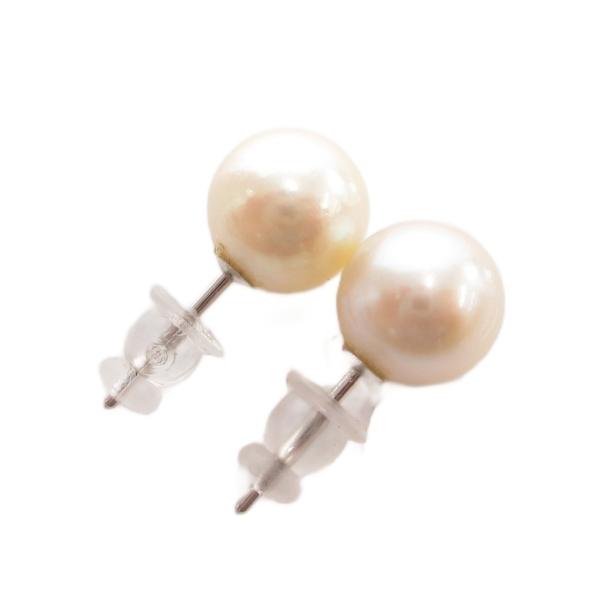 ノーブランド パールピアス 真珠 アクセサリー 両耳 K14WG 総重量2.1g 白 ホワイト /FF レディース【実寸サイズ】全長1.6cm　【素材】総重量2.1g(パール含む)【色】白 ホワイト 【状態】・片方パール若干の変色　その他に...