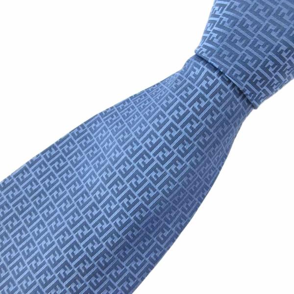 フェンディ FENDI ネクタイ ズッカ柄 シルク ブルー /MG メンズ【ブランド】フェンディ FENDI【実寸サイズ】ネクタイ 幅 9.5cm（剣先） 　全長 147cm　【素材】シルク【色】青 ブルー【状態】・大剣裏地に薄いシミ汚れあ...