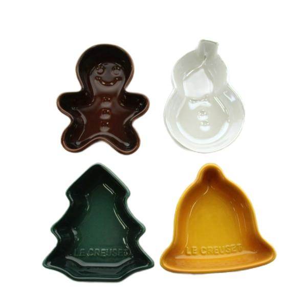 ル クルーゼ ミニ クリスマス ディッシュ 食器 小皿 豆皿 茶 ブラウン 白 ホワイト 緑 グリーン 黄 イエロー /AN4 レディース【実寸サイズ】（ツリー）　縦10cm×横8cm　　（クッキーマン）　縦10cm×横8cm　　（雪だるま...