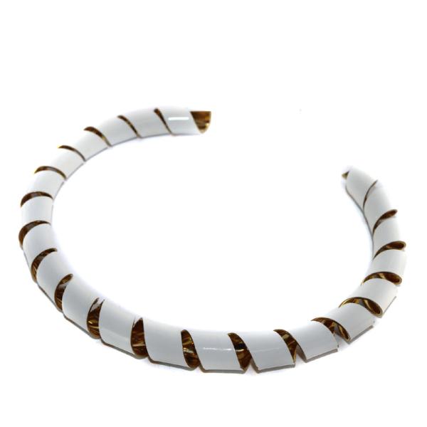 アンコモンマターズ Uncommon Matters デザインチョーカー 白 ホワイト ゴールド色 /SR5 レディース【表記サイズ】実寸サイズをご参照ください。【実寸サイズ】チェーンの長さ：45cm　トップの大きさ：1.4cm　　【色】白...