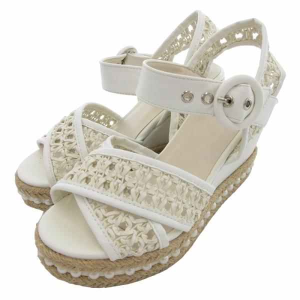 チェスティ Chesty サンダル ウェッジソール フェイクパール レザー 編み込み 白 ホワイト /JS レディース【ブランド】チェスティ Chesty【表記サイズ】サイズ表記がスレのため削れてしまっております【実寸サイズ】最大幅：約8c...