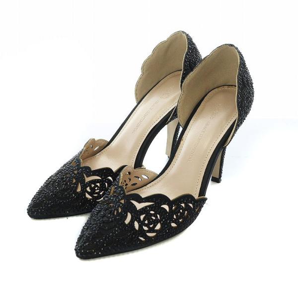 グレースコンチネンタル GRACE CONTINENTAL カットワークパンプス ポインテッドトゥ ピンヒール ラインストーン 36 22.5cm 黒【ブランド】グレースコンチネンタル GRACE CONTINENTAL【表記サイズ】36（...