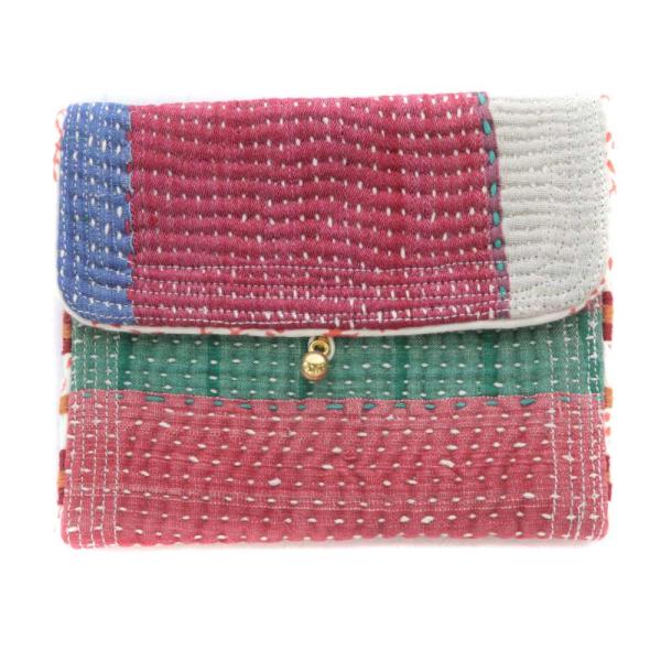 パサンドバイヌキテパ Pasand by ne Quittez pas Kantha Pouch ポーチ 赤 レッド /SR ■SH レディース【表記サイズ】実寸サイズをご参照ください。【実寸サイズ】ヨコ：13cm　タテ：11cm　マチ：0...