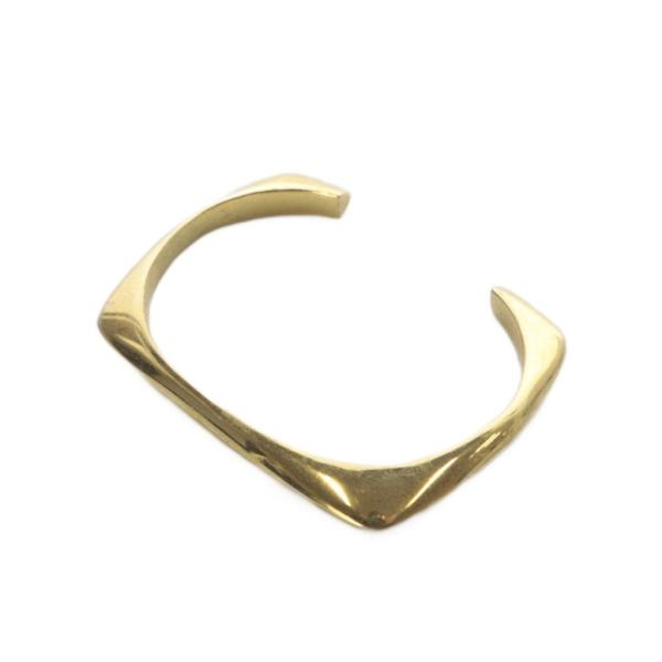 ビョーカ BYOKA G.MODIFICATION CUFF S バングル ゴールド色 GW1501 /SR ■SH レディース【表記サイズ】実寸サイズをご参照ください。【実寸サイズ】幅：0.4cm　手首周り：15cm　　【色】ゴールド色【...