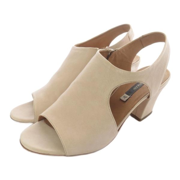 アルベルトフェルマーニ ALBERTO FERMANI レザー サンダル レザー ストラップ 39 ベージュ /SR レディース【ブランド】アルベルトフェルマーニ ALBERTO FERMANI【表記サイズ】39【実寸サイズ】ヒールの高さ：...