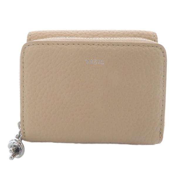 ヴァジック VASIC Round Mini mini 財布 三つ折り レザー ベージュ /YO12 レディース【ブランド】ヴァジック VASIC【実寸サイズ】ヨコ：10cm　タテ：9cm　マチ：3.5cm　　【素材】レザー【色】ベージュ【...