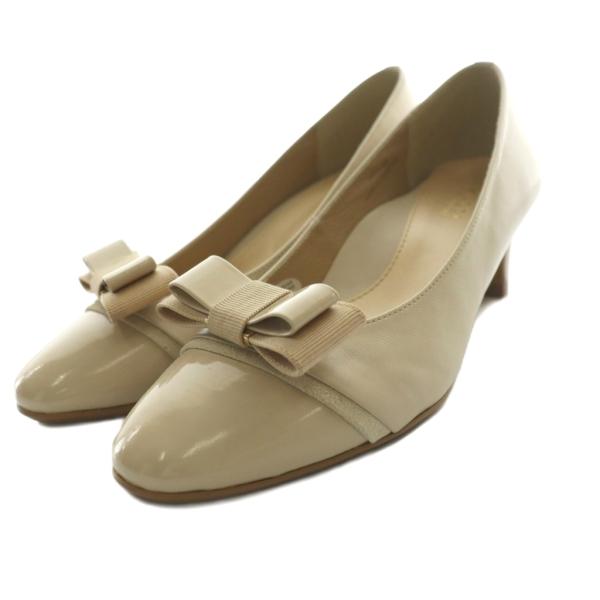 ピッティ Pitti リボンパンプス 22cm ベージュ /SS ■OS レディース【表記サイズ】22cm【実寸サイズ】ヒールの高さ：約4cm　最大幅：約7.5cm　　【色】ベージュ【仕様】リボン取り外し可能【状態】使用感が少なく、かなり状...