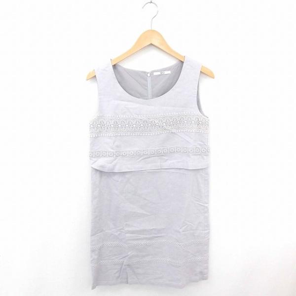 AULI ワンピース 膝下丈 レース 刺繍 総柄 麻 リネン混 プルオーバー ノースリーブ グレー 灰 /TT31  レディース【表記サイズ】サイズ表記なし(実寸サイズをご確認ください)【実寸サイズ】肩幅：約36cm　身幅：約44cm　袖丈...