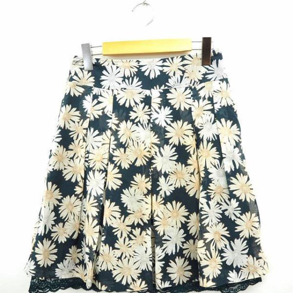 LATO CALLE フレアスカート 花柄 ひざ丈 61 グリーン グレー 緑 灰 /MT44 レディース【表記サイズ】61【実寸サイズ】ウエスト：約64cm　ヒップ：約100cm　スカート丈：約49cm　　【素材】表地：ポリエステル100...