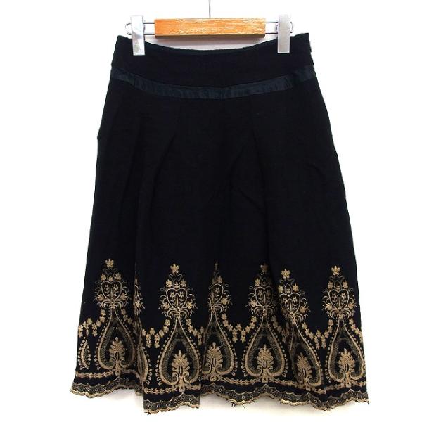 ドリーシーン DOLLY SEAN フレア スカート 膝下 刺繍 切替サテンテープ タック ウール 毛 S ブラック 黒 /HT34 レディース【表記サイズ】S【実寸サイズ】ウエスト：約62cm　ヒップ：約100cm　スカート丈：約58cm...