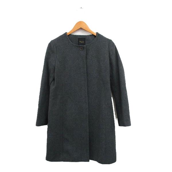 シェトワ Chez toi ノーカラー コート ミドル丈 シンプル F ダークグレー /KT18 レディース【ブランド】シェトワ Chez toi【表記サイズ】F【実寸サイズ】肩幅：約37cm　身幅：約45cm　袖丈：約55cm　着丈：約8...